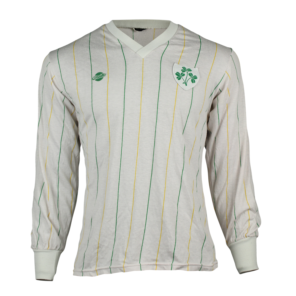 Frank Stapleton | MatchWornShirt