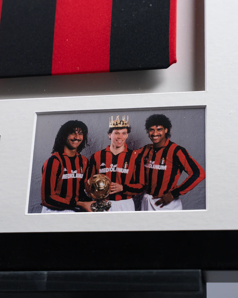 Dutch Trio Frame Collection | Classic| 7 | MatchWornShirt